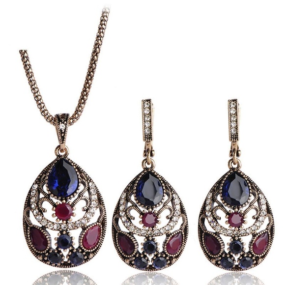 Jewelry | Vintage Style Jewellery Set Necklase And Earrings | Poshmark
